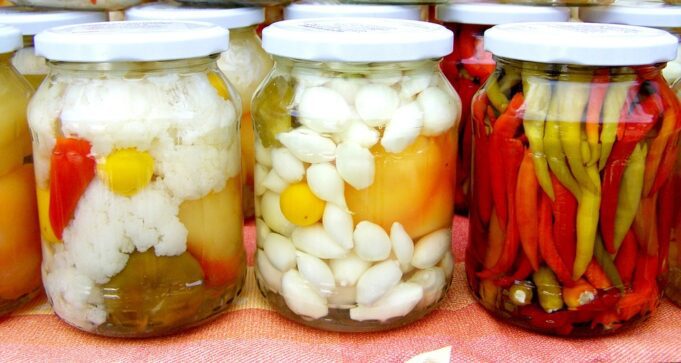 Botulino: come riconoscerlo e come eliminarlo dagli alimenti - laCOOLtura